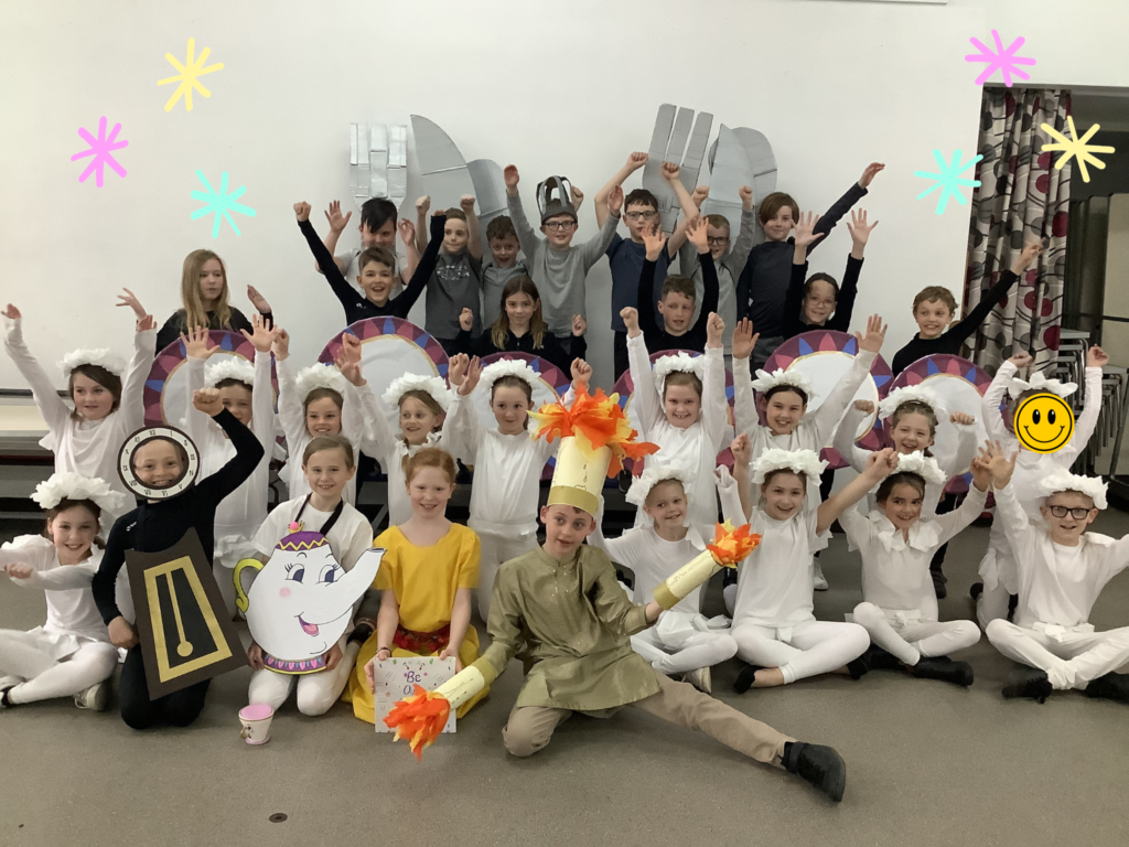 Class 4's Dance Competition - Hook C. E. Primary School